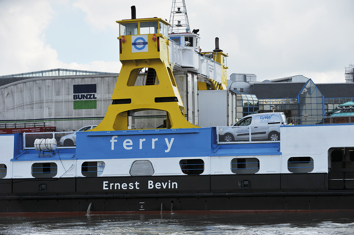 Woolwich ferry workers to vote on strike action | Morning Star