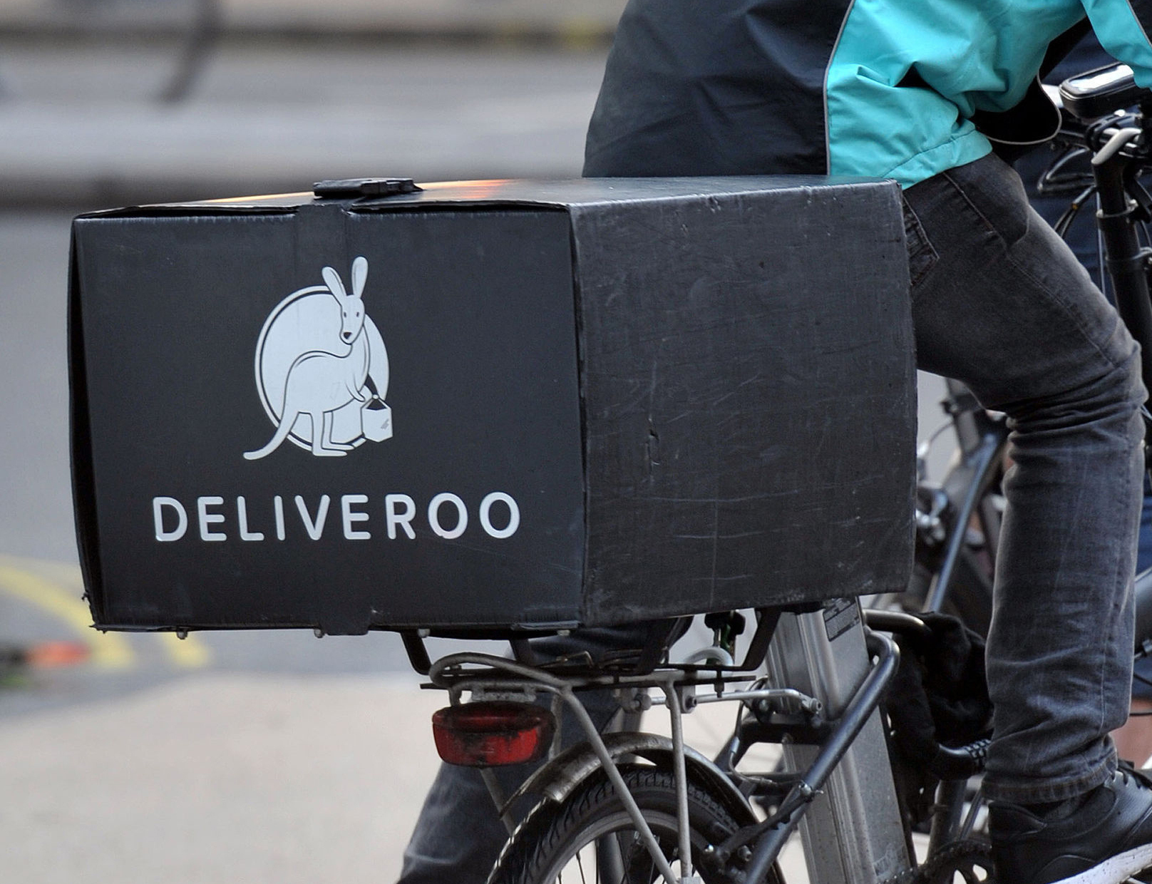 Deliveroo Drivers On Strike Over Low Pay Morning Star Deliveroo Drivers On Strike Over Low Pay Morning Star