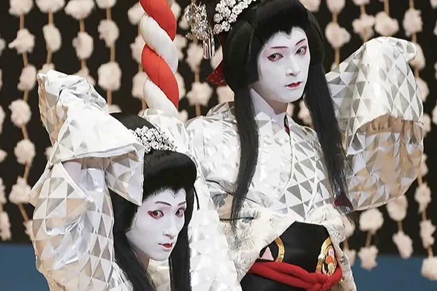 Lavish cross-dressing Japanese epic | Morning Star