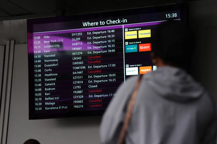 OCS workers at Edinburgh Airport balloted for strike action | Morning Star