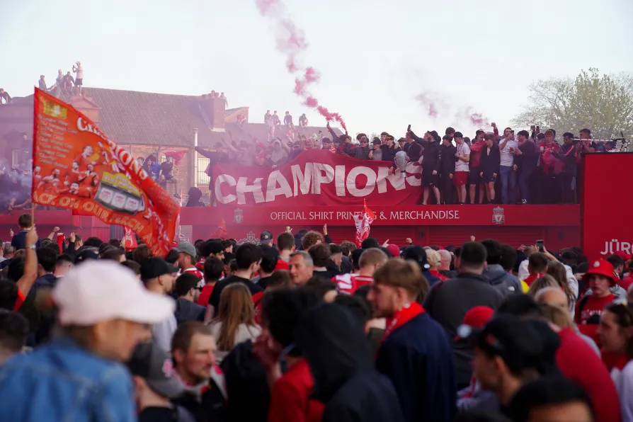 Anfield turns red as Liverpool clinch Premier League crown | Morning Star