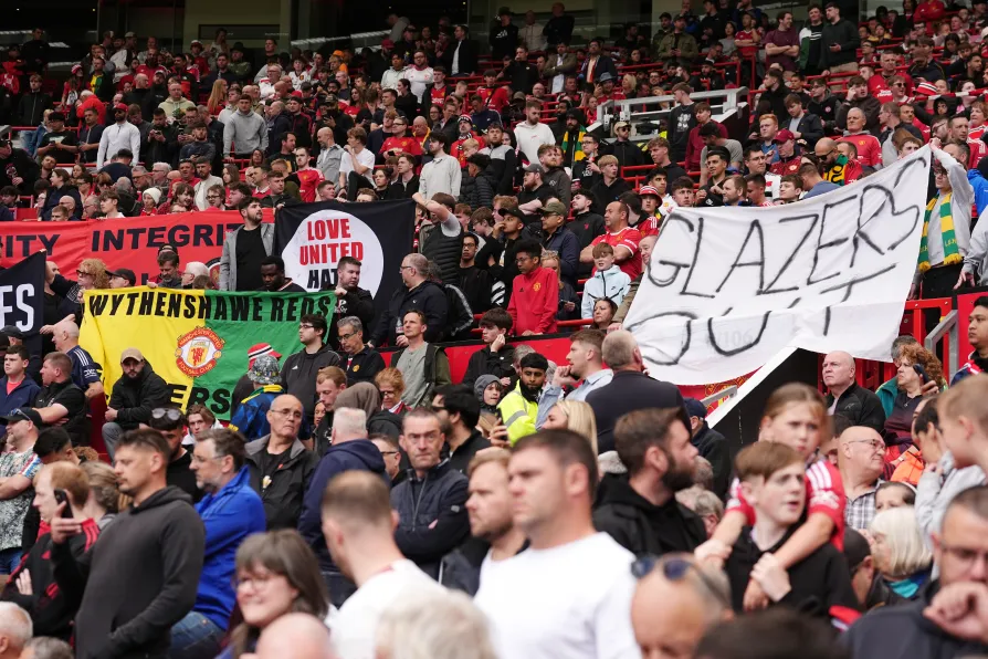 Manchester United fans announce opening day protest | Morning Star