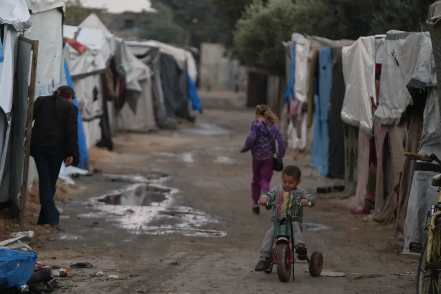 Unexploded bomb threat in Gaza 'extensive', warns charity | Morning Star