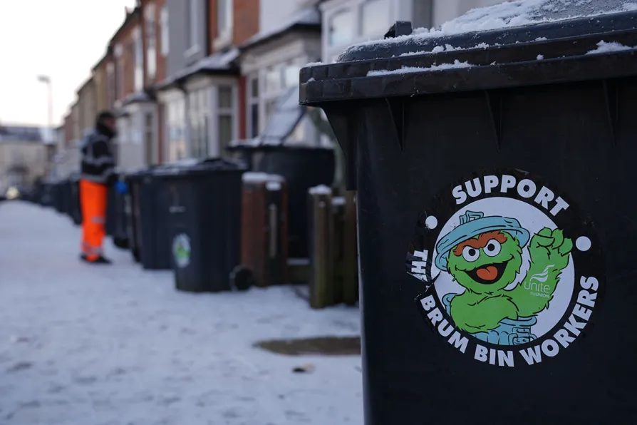 Birmingham's bin workers mark one year of strikes | Morning Star
