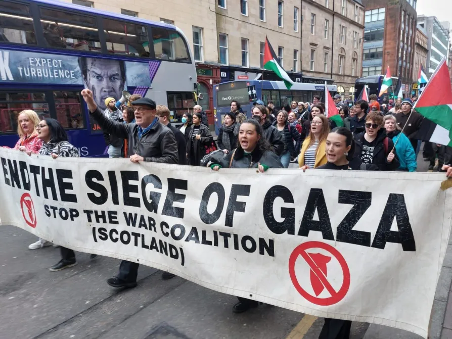 Activists in Scotland demand that the ceasefire be the first step to ...