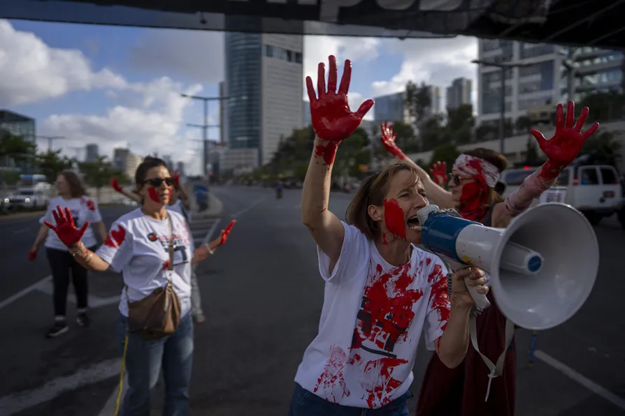 War cuts the heart out of humankind | Morning Star