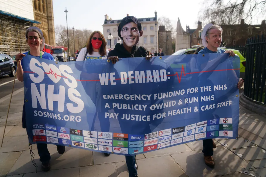 Thousands set to storm the streets in national SOS NHS demo | Morning Star