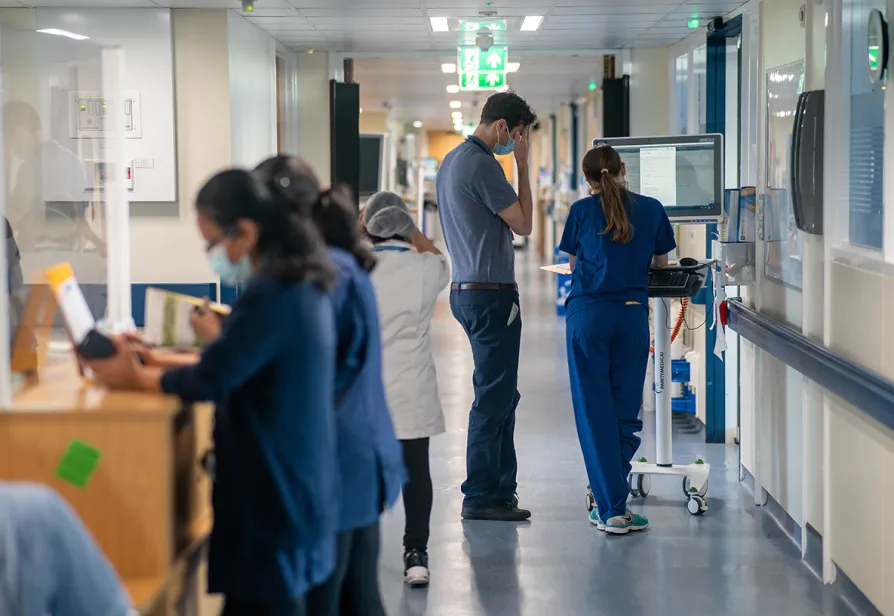 NHS staff's fury with Labour as pay delay exposes them to cost-of ...