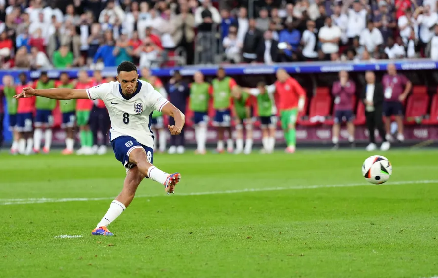 Alexander-Arnold backs Kane amid clamour for captain to be dropped ...