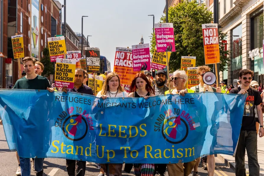 Counter-protest dwarfs fascist ‘Yorkshire Patriots’ rally in Leeds ...