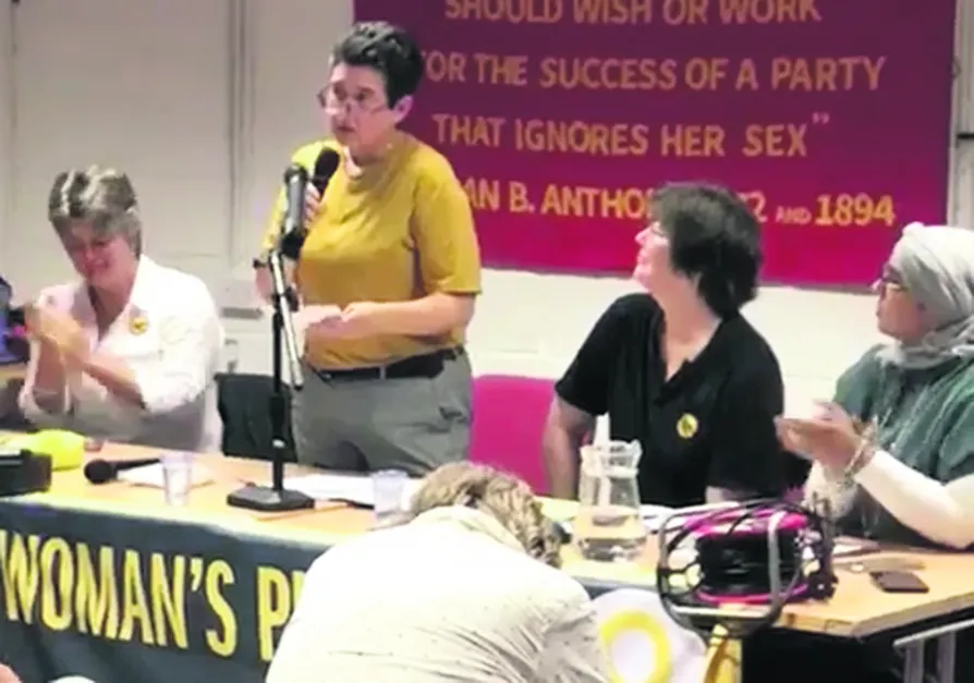 Women's meeting besieged by raging crowd | Morning Star
